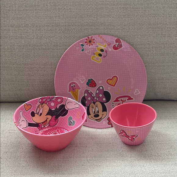 Zak | Other | Disney Minnie Mouse Pink Dinnerware Set For Kids | Poshmark